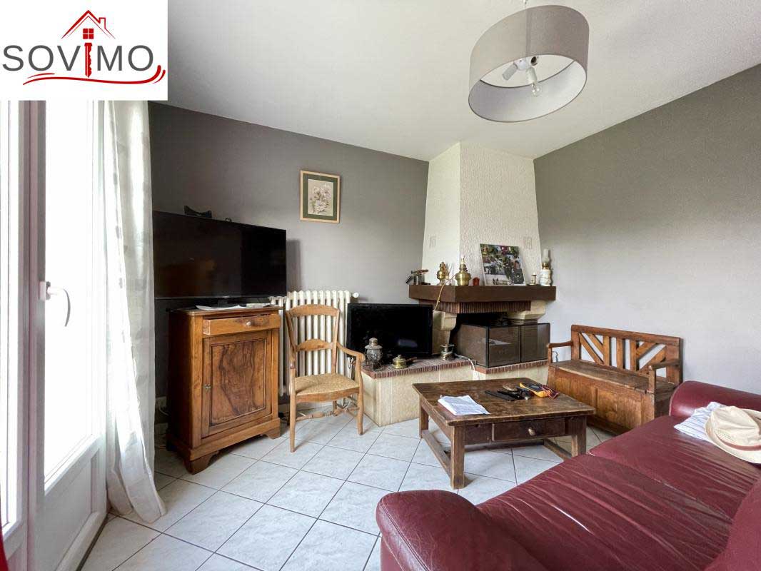 CONFOLENS TOWN CENTRE, IDEAL LOCATION, CHARMING, BRIGHT 3-BE, Charente ...