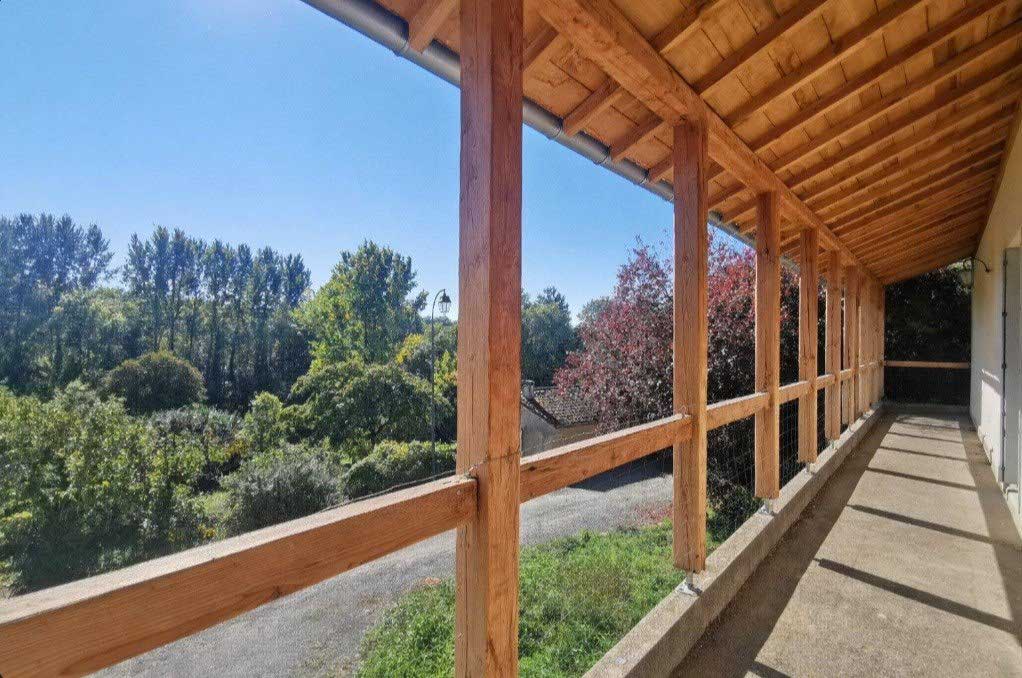 Green Perigord natural park property with a large insulated and heated ...