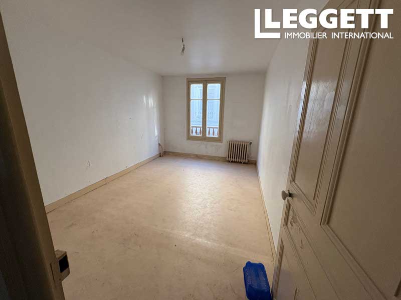 A large commercial property in the centre of Nontron with 4 bedroom ...