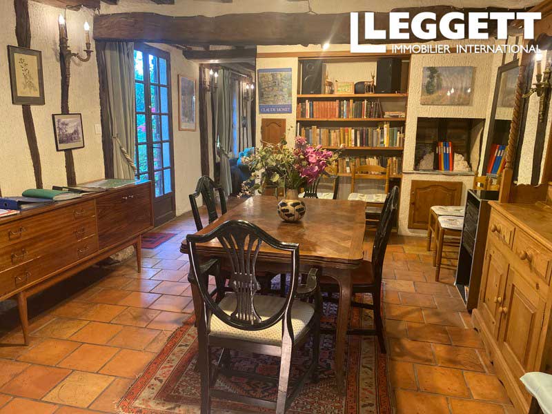 Beautiful Norman half-timbered house in a particularly quiet ...